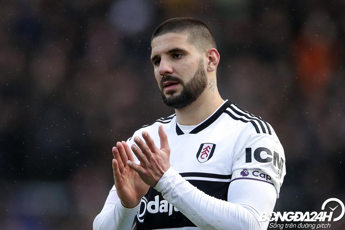 Aleksandar Mitrovic: Cánh chim lạ vùng Balkan Aleksandar Mitrovic: Cánh chim lạ vùng Balkan