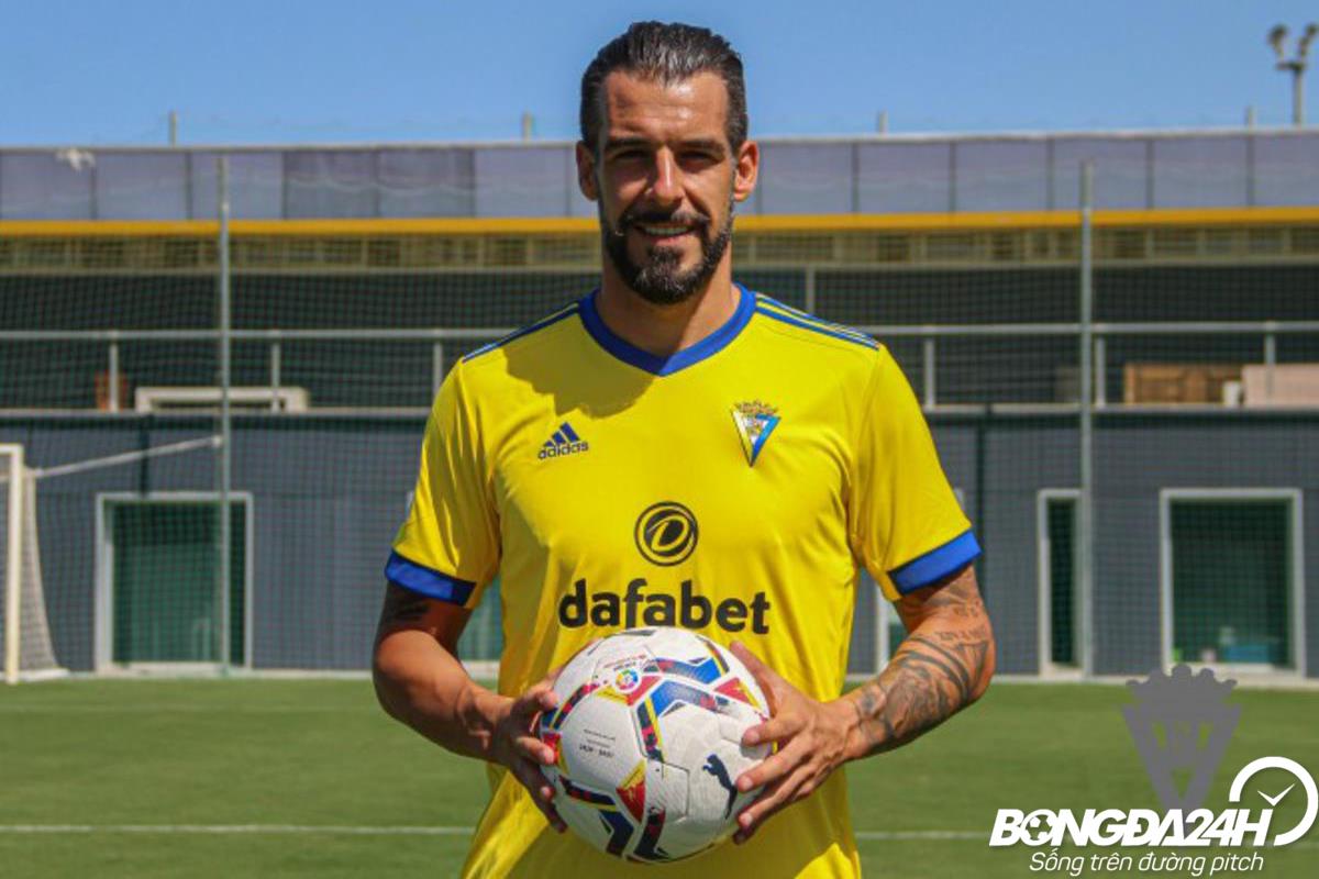 Tiểu sử cầu thủ Alvaro Negredo tiền đạo của câu lạc bộ Cadiz