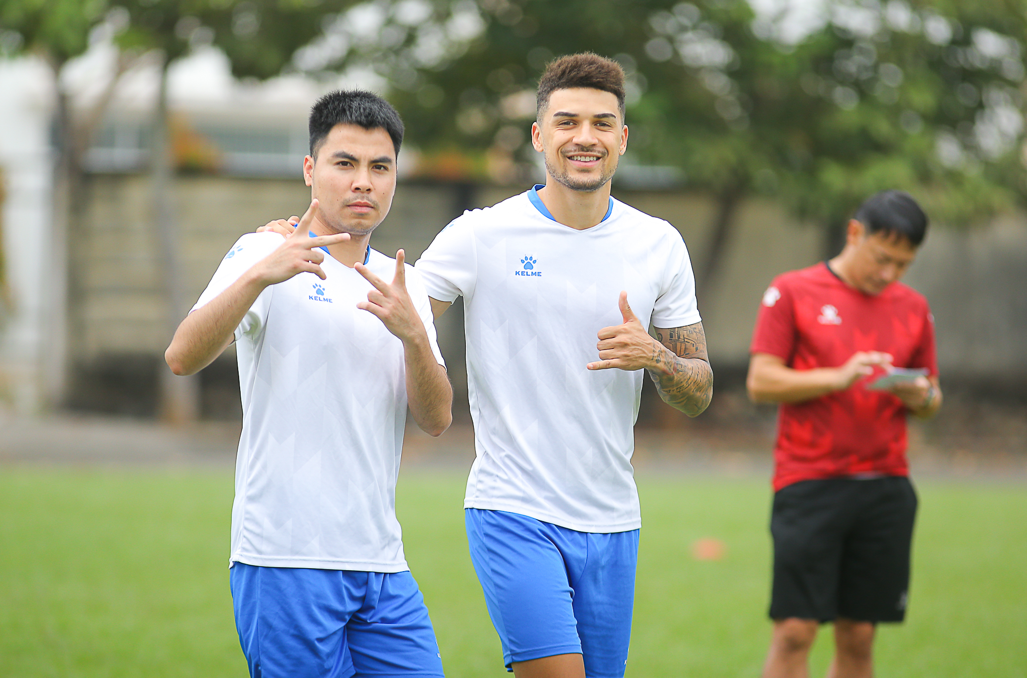 CLB Nam Định nhá hàng tân binh Phạm Đức Huy