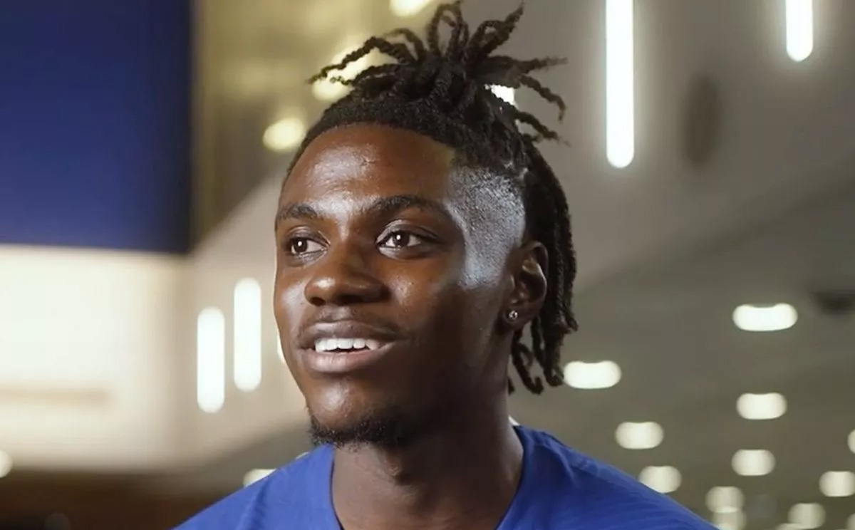 Thông tin tiểu sử cầu thủ Romeo Lavia tiền vệ của Chelsea