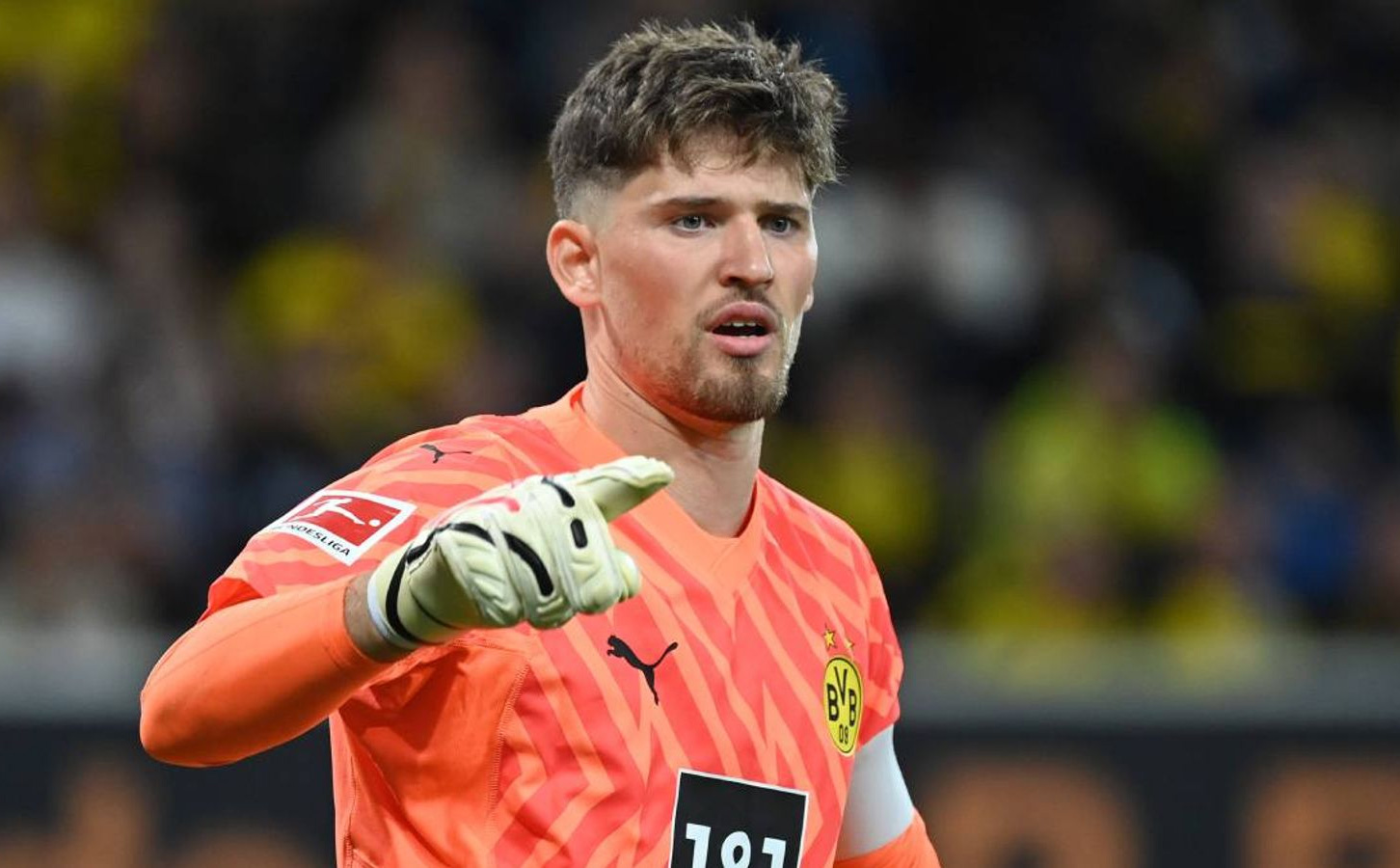 Thông tin tiểu sử thủ môn Gregor Kobel của Borussia Dortmund