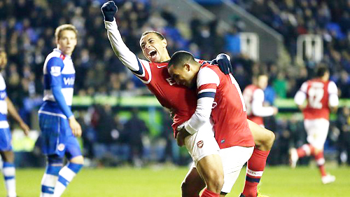 Arsenal đánh bại Reading: Thiên thần nổi giận!