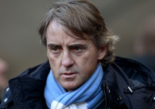 Mancini mâu thuẫn với bộ sậu cũ của Barca