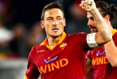 Huyền thoại Francesco Totti: Tôi còn chơi bóng thêm 2 h