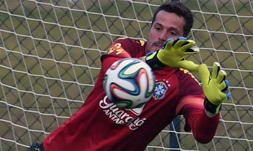 Thủ môn số 1 Brazil trở về Premier League