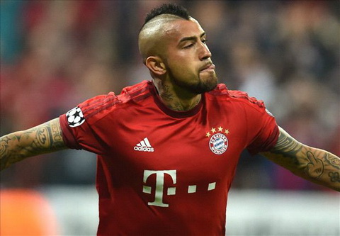 Torres, Vidal và những thành tích mới tại Champions Lea