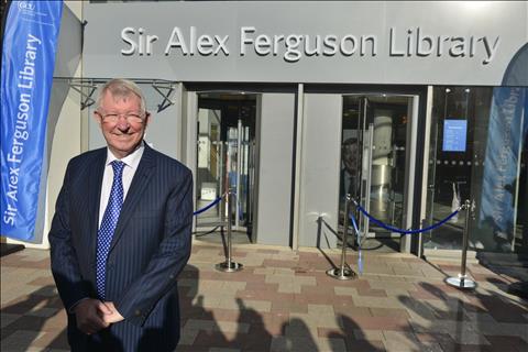 VIDEO: Sir Alex nhắn nhủ sinh viên trẻ