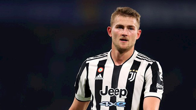 De Ligt báo tin mừng cho Chelsea và MU