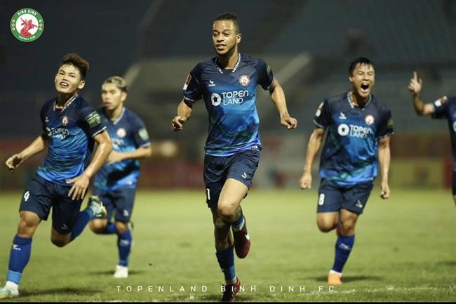 Jermie Lynch chính thức lời chia tay Bình Định FC
