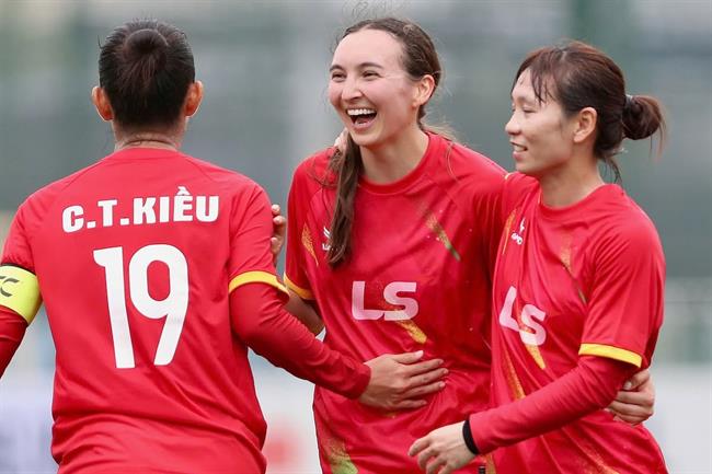 Chelsea Le bất ngờ rời Việt Nam, không đá chung kết